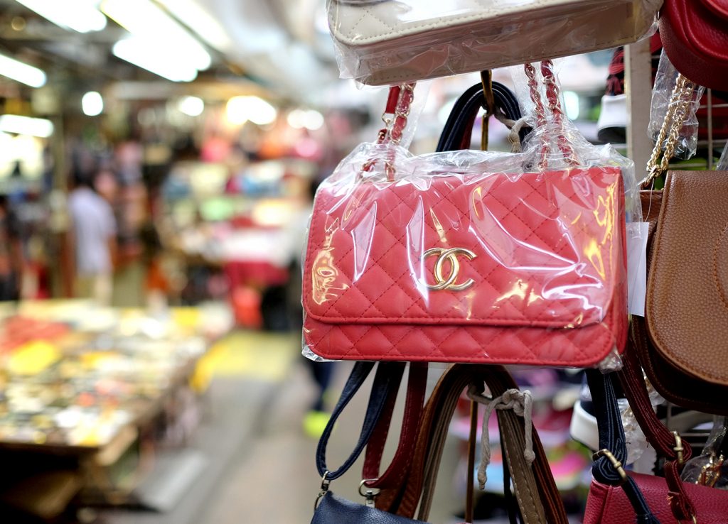 What You Should Know About Fake Goods on Amazon - Good Times