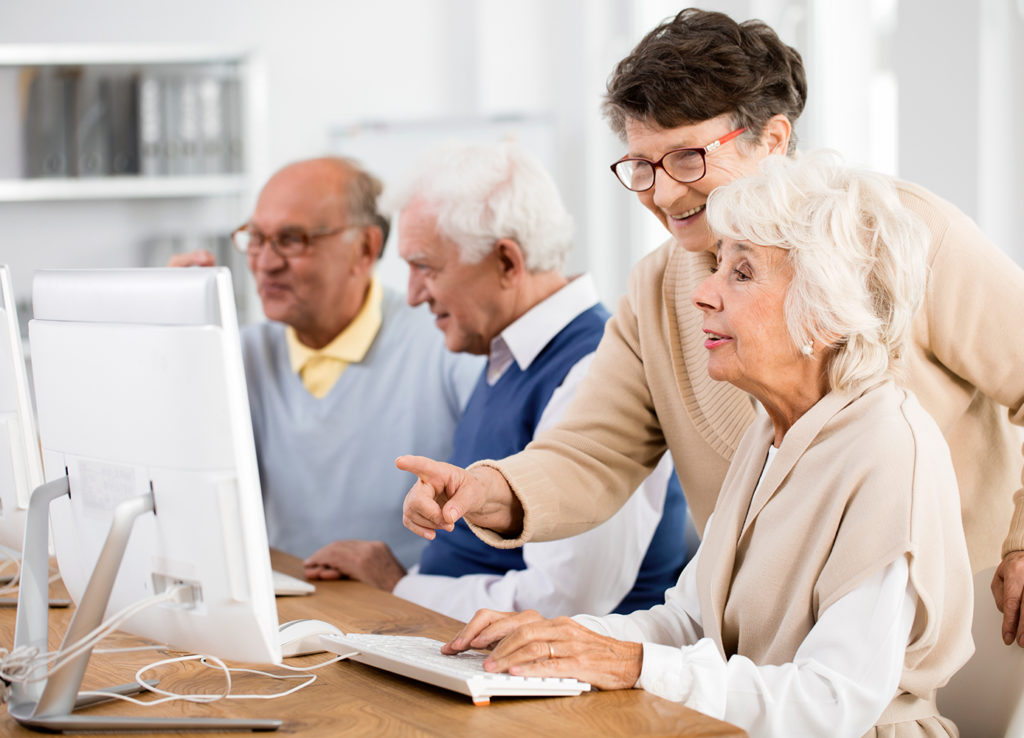 4 Ways Tech Benefits Seniors - Good Times